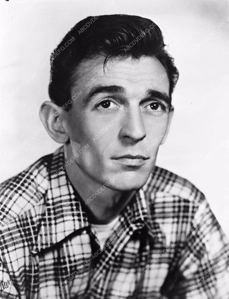 Sandy Kenyon portrait 8b03-415 – ABCDVDVIDEO