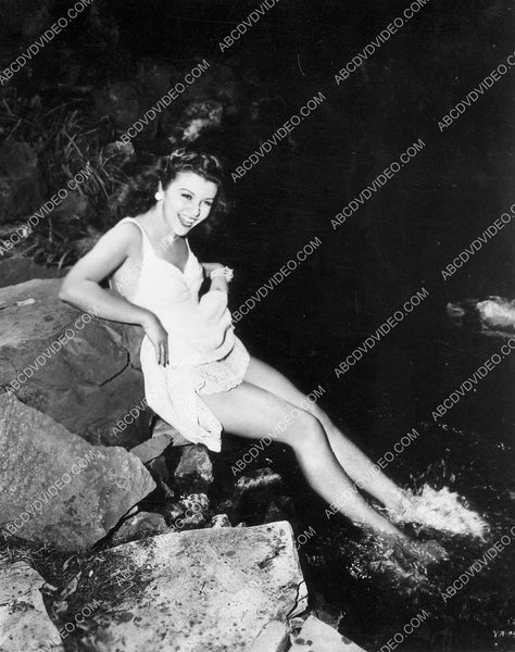 Sheila Ryan splashing her feet in the water 8b20-20106 – ABCDVDVIDEO