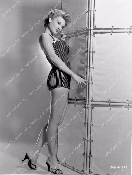 Allison Hayes simply stunning in her new swimsuit 8b20-3699 – ABCDVDVIDEO