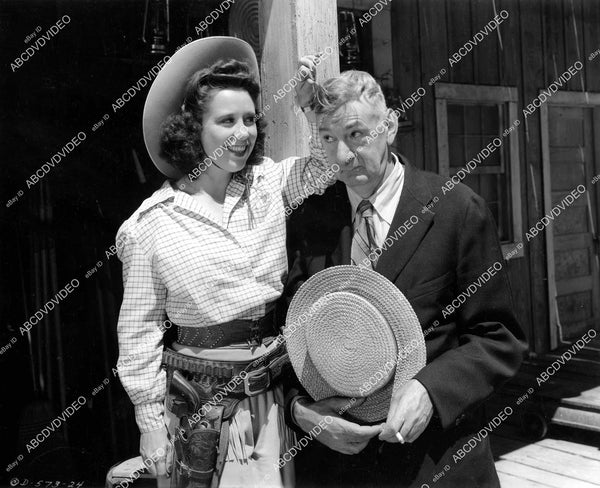 crp-04292 1943 Marjorie Babe Kane, Slim Summerville short subject Gard – ABCDVDVIDEO