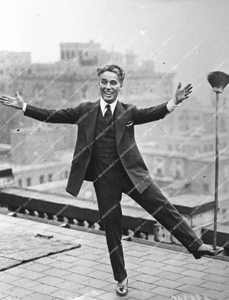 Charles Chaplin dancing on rooftop of some building circa 1923 - 0451 ...