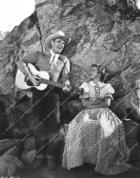 Gene Autry, Gail Davis - 1950 film Indian Territory - 0459-005 ...