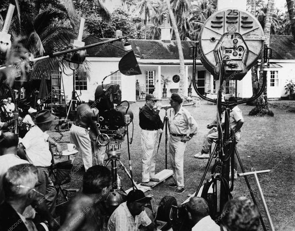 John Wayne director John Ford behind scenes Donovan's Reef 669-31 ...