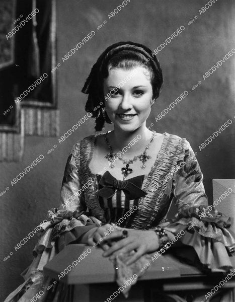 pretty Margaret Lindsay portrait - 11012-006 – ABCDVDVIDEO