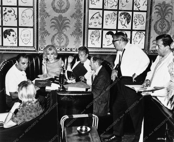 Kim Novak Ernest Borgnine Director Robert Aldrich Peter Finch 1306-32 ...