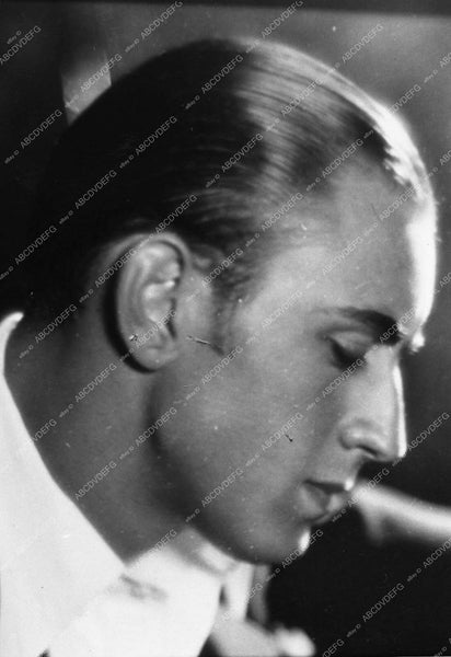 Harry Richman profile portrait 1369-29 1369-29 – ABCDVDVIDEO
