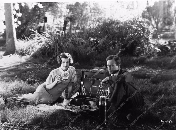 David Manners Betty blyth picnicing film The Perfect Clue 590-30 ...