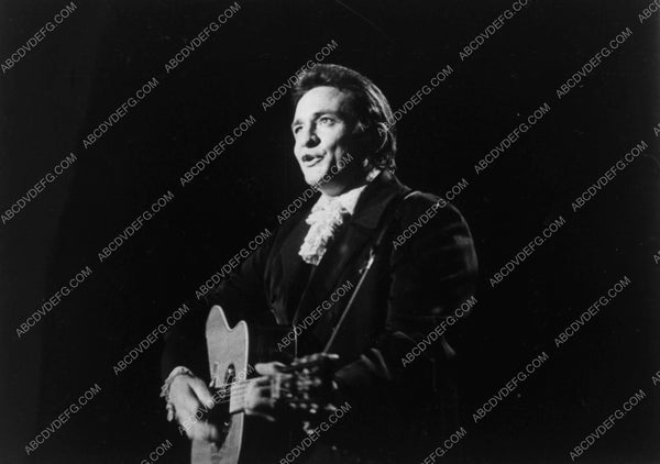 Johnny Cash performing live on stage 10323-18 – ABCDVDVIDEO