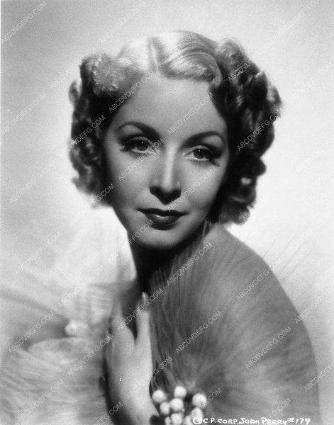 Joan Perry portrait 10535-18 – ABCDVDVIDEO