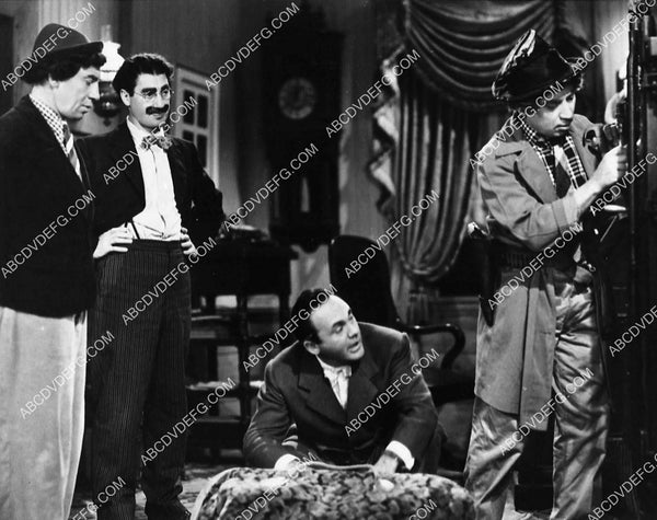 The Marx Brothers Groucho Harpo Chico film scene 1509-29 – ABCDVDVIDEO