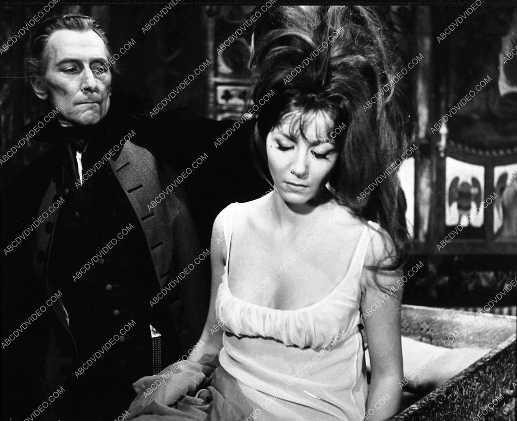 Ingrid Pitt Vampire