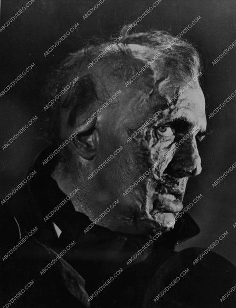 Pete Smith Dorothy Belle Dugan go over script short Modeling For Money ...