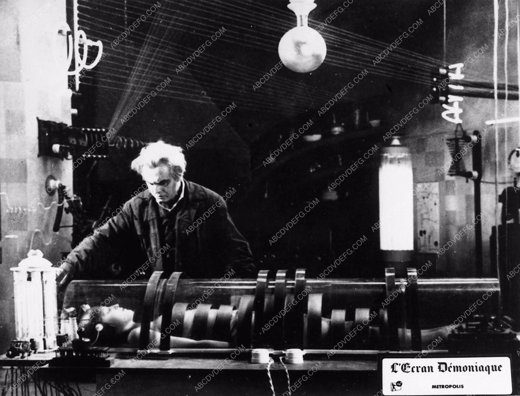 silent film Metropolis scene 1773-22 – ABCDVDVIDEO