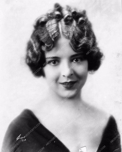 Colleen Moore beautiful portrait silent film star with no bangs 1860-0 ...