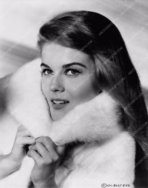 Ann-Margret portrait 2310-11 – ABCDVDVIDEO
