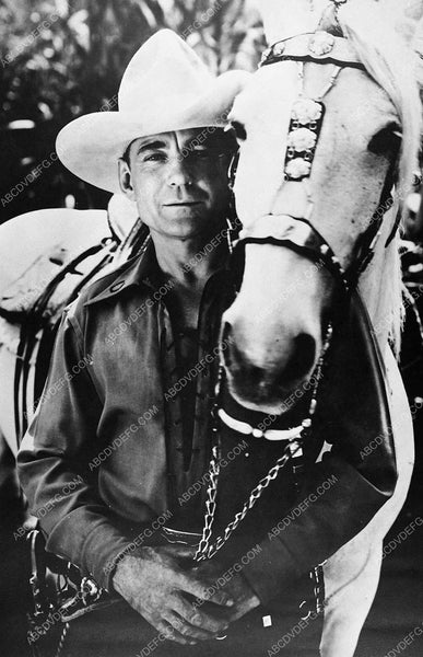 Buck Jones w his horse Silver portrait 2778-27 – ABCDVDVIDEO