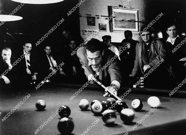 2959-017 Paul Newman lining up his shot at pool table film The Hustler ...
