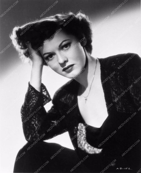 Adrian Booth portrait 3065-26 – ABCDVDVIDEO