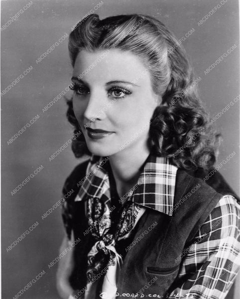 Iris Meredith cowgirl portrait 3389-24 – ABCDVDVIDEO