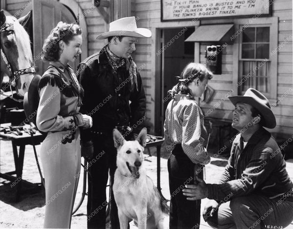 Roy Rogers Bullet Penny Edwards Gordon Jones film Trail of Robin Hood ...