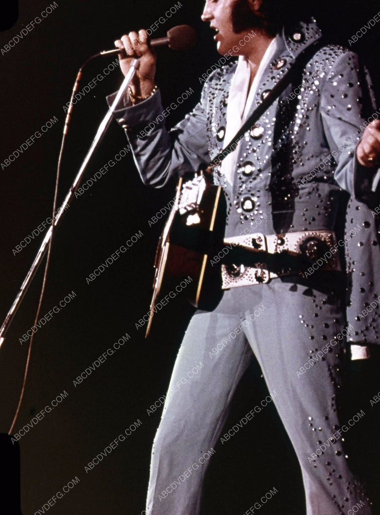 Elvis Presley live on stage 35m-11330 – ABCDVDVIDEO