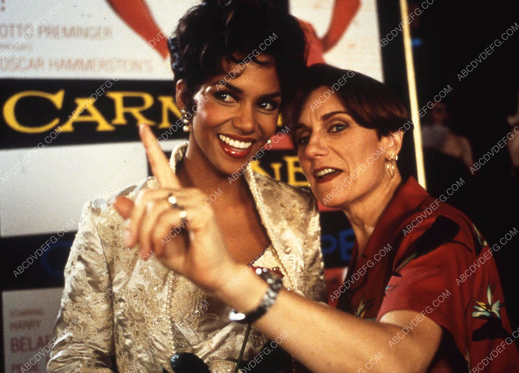 Halle Berry & director Martha Coolidge TVM Introducing Dorothy Dandrid ...