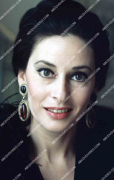 beautiful Ina Balin portrait 35m-15696 – ABCDVDVIDEO