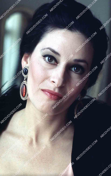 beautiful Ina Balin portrait 35m-15699 – ABCDVDVIDEO