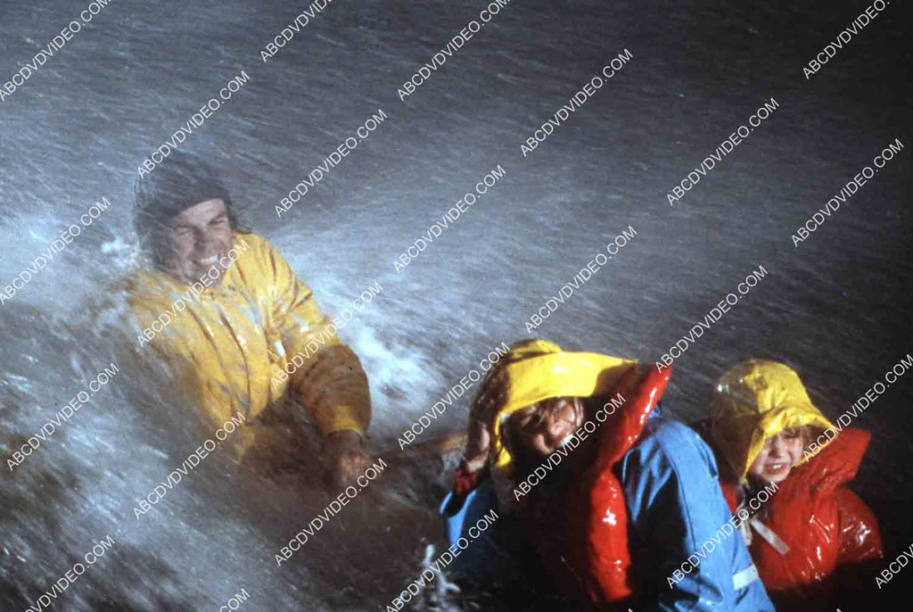 Robert Logan and cast film The Sea Gypsies aka Shipwreck 35m-16221 – ABCDVDVIDEO