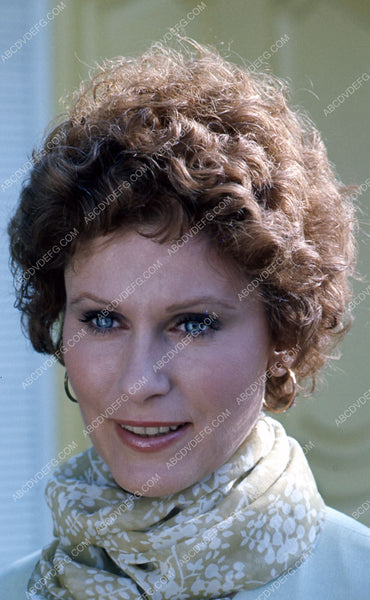 Susan Clark portrait 35m-2128 – ABCDVDVIDEO