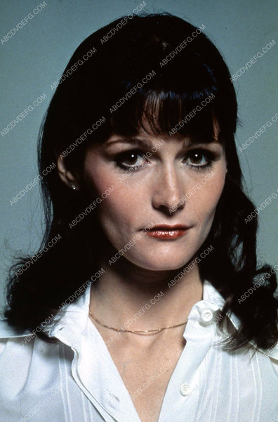 beautiful Margot Kidder portrait 35m-5608 – ABCDVDVIDEO