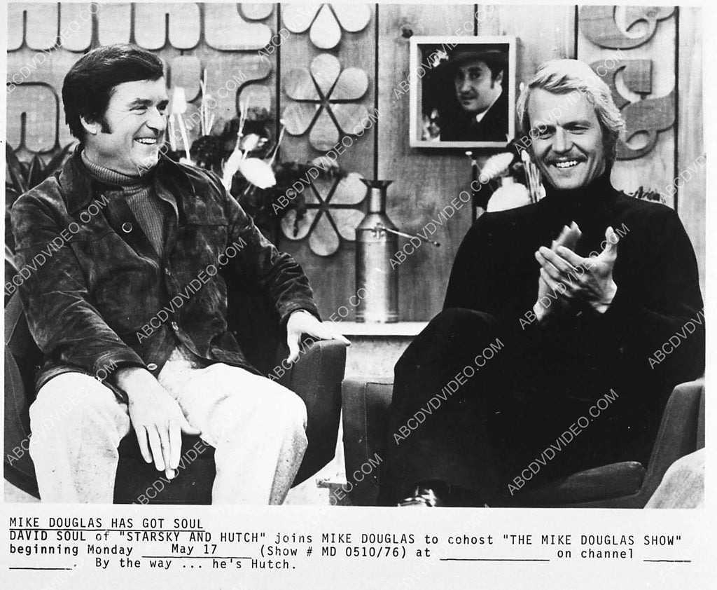 Mike Douglas has David Soul as guest TV The Mike Douglas Show 4586-08 ...