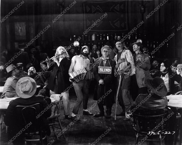 oddball scene unidentified Universal silent film scene 45bx02-02 ...