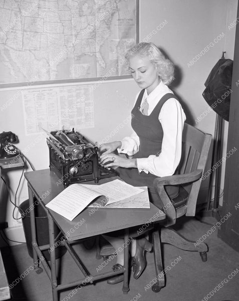 publicity Barbara Moffett at RKO Studios on typewriter 4b10-200 ...