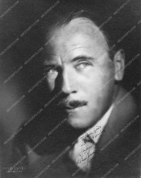 autographed Roland Young 5157-36 – ABCDVDVIDEO