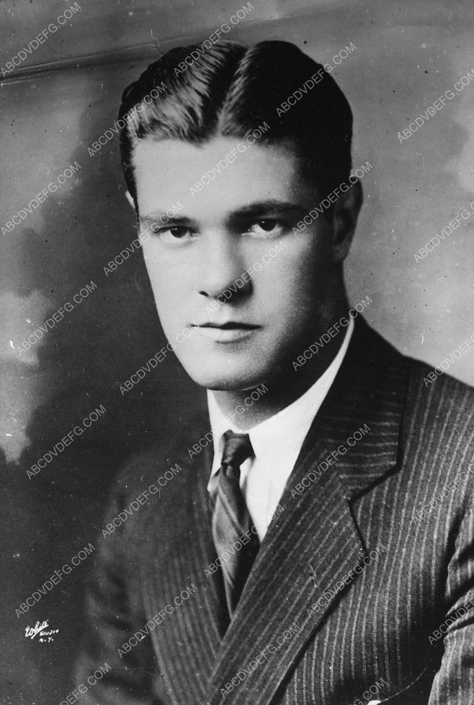 handsome Paul Kelly portrait 5717-14 – ABCDVDVIDEO