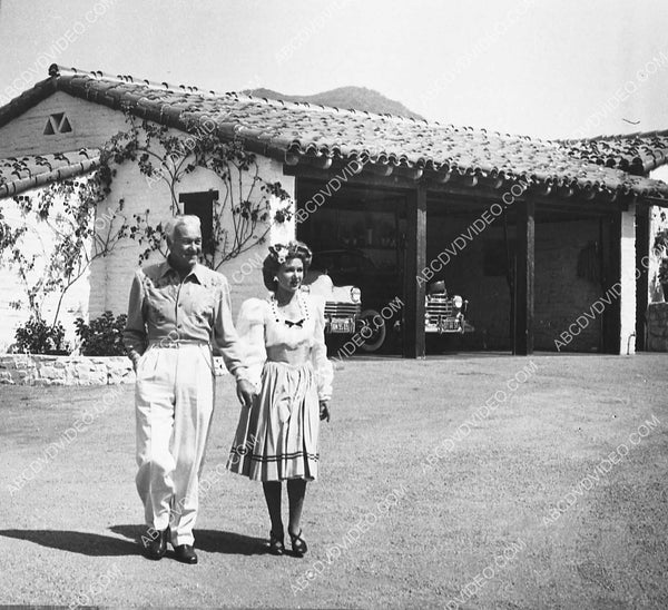 candid William Boyd and Grace Bradley at home 6008-06 – ABCDVDVIDEO