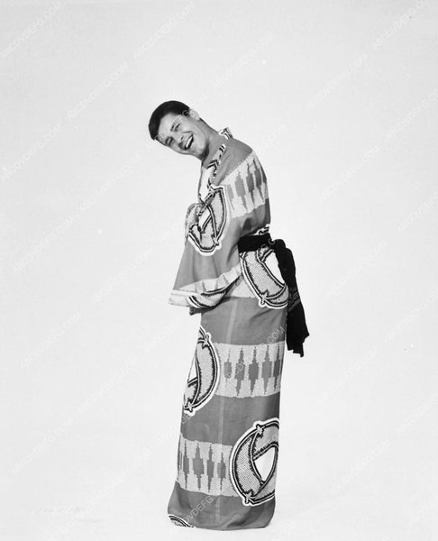 Jerry Lewis portrait from The Geisha Boy 6604-07 – ABCDVDVIDEO