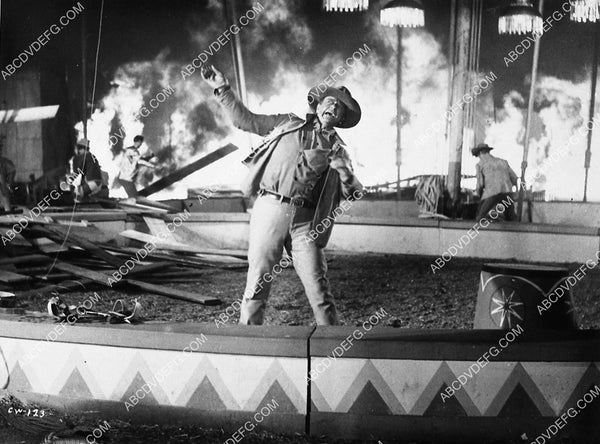 John Wayne scene film Circus World 6951-15 – ABCDVDVIDEO