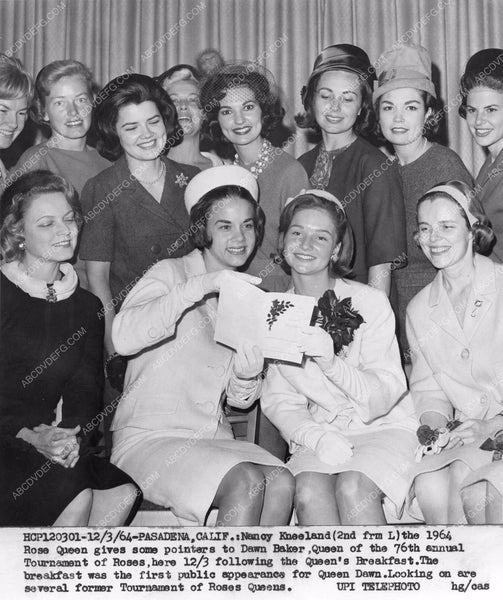 1964 Rose Queen Dawn Baker former Tournament of Roses winners 81bx01-1 ...