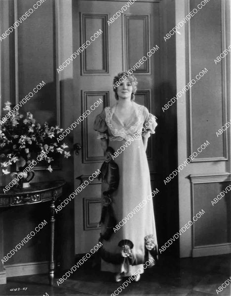 singer Marion Harris portrait 8207-9 – ABCDVDVIDEO