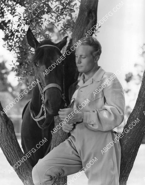 Gene Raymond w his horse 8B11-768 – ABCDVDVIDEO