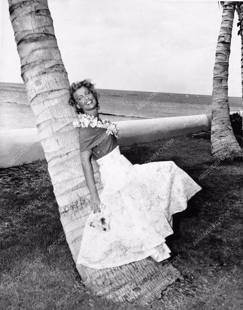 Jeanette MacDonald portrait 8b03-838 – ABCDVDVIDEO