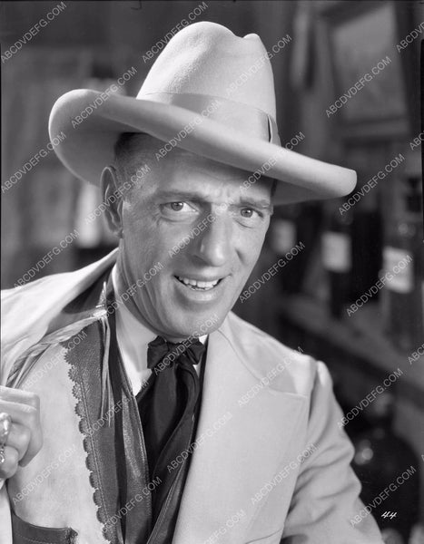 Reb Russell western portrait 8b4-694 – ABCDVDVIDEO