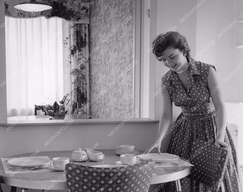 news photo 1956 Sandra Nash official hostess 8b6-570 – ABCDVDVIDEO