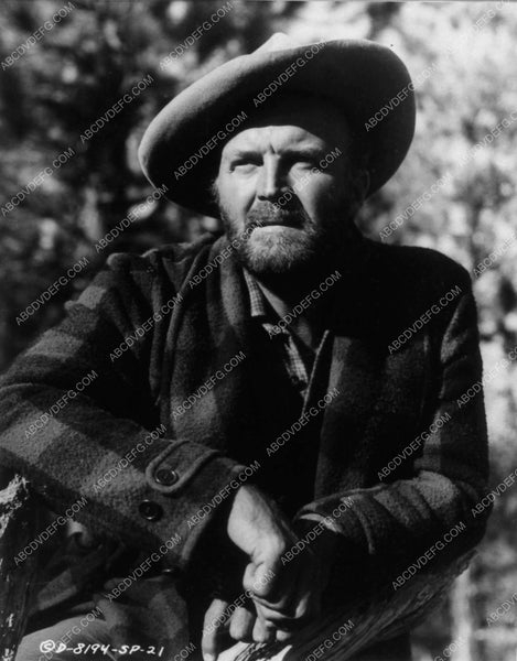 Greg Barton western pose 9365-17 – ABCDVDVIDEO