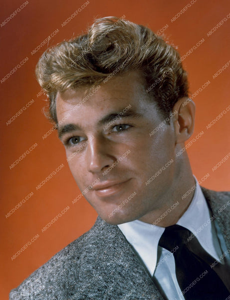 Guy Madison portrait 8b20-14448 – ABCDVDVIDEO