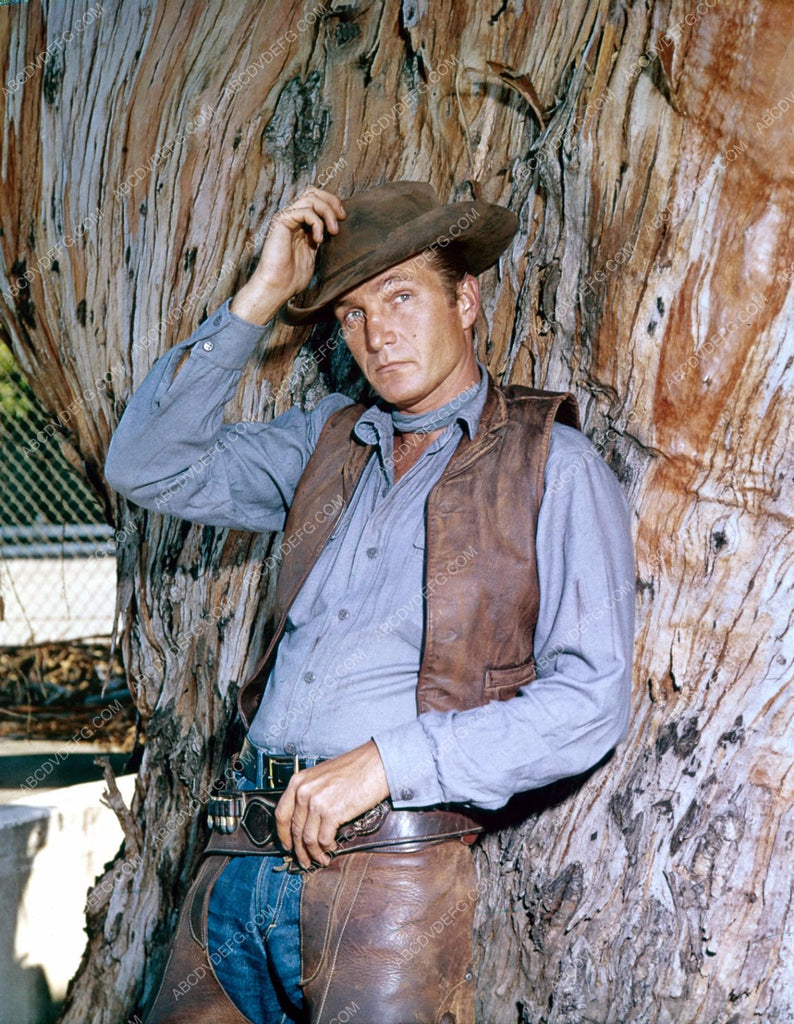 handsome Eric Fleming in western dudds and chaps TV Rawhide 8b20-14516 ...