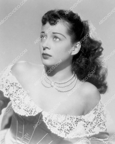 beautiful Gail Russell portrait 8b20-17417 – ABCDVDVIDEO