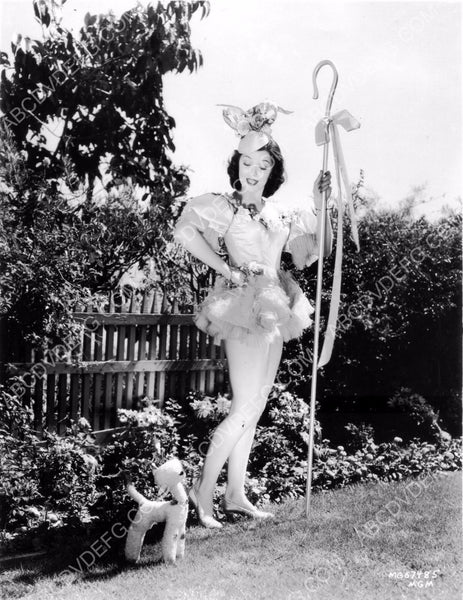 Ann Rutherford has a Little Bo Peep costume 8b20-4131 – ABCDVDVIDEO